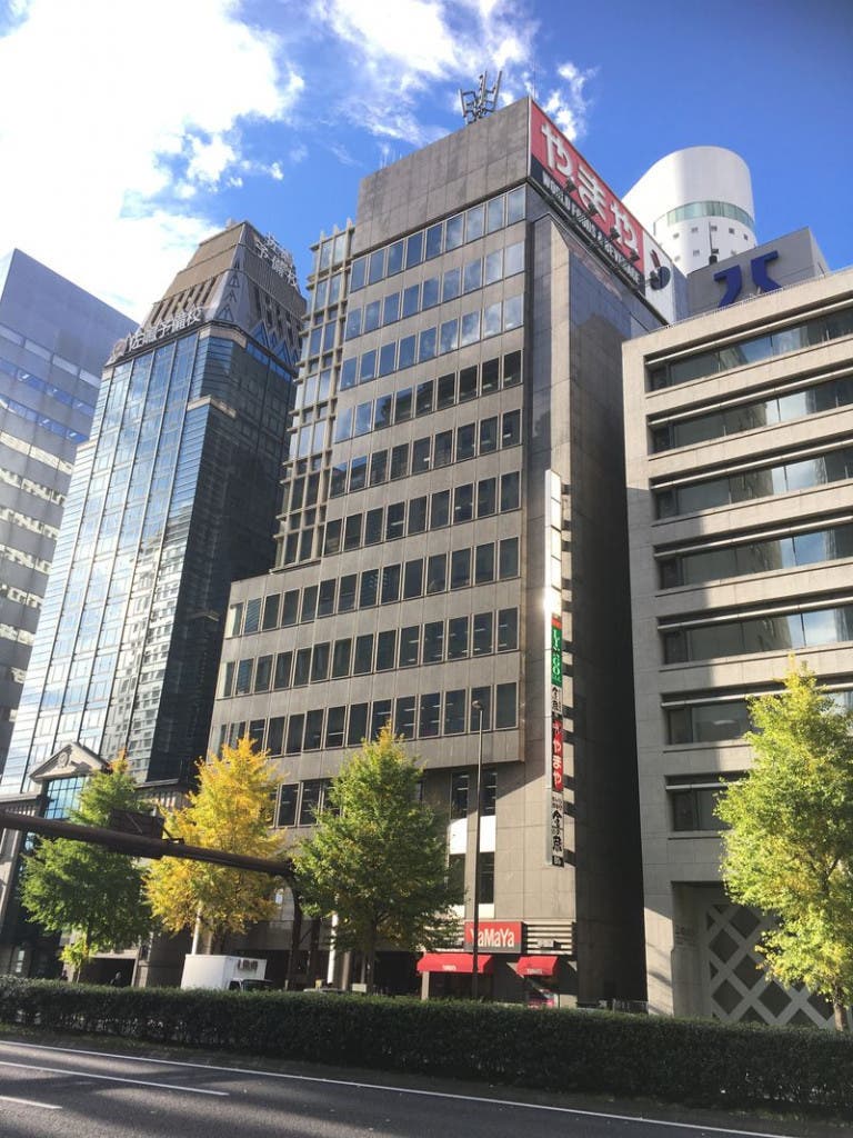 新宿駅から徒歩8分♪白・黒の背景色を選択可能。スチール撮影、動画撮影、会議室などに！の写真10