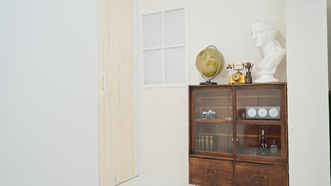 自然光の入る真っ白なスタジオ!LED照明やスタンドなど撮影機材豊富にご用意してあります!の写真9