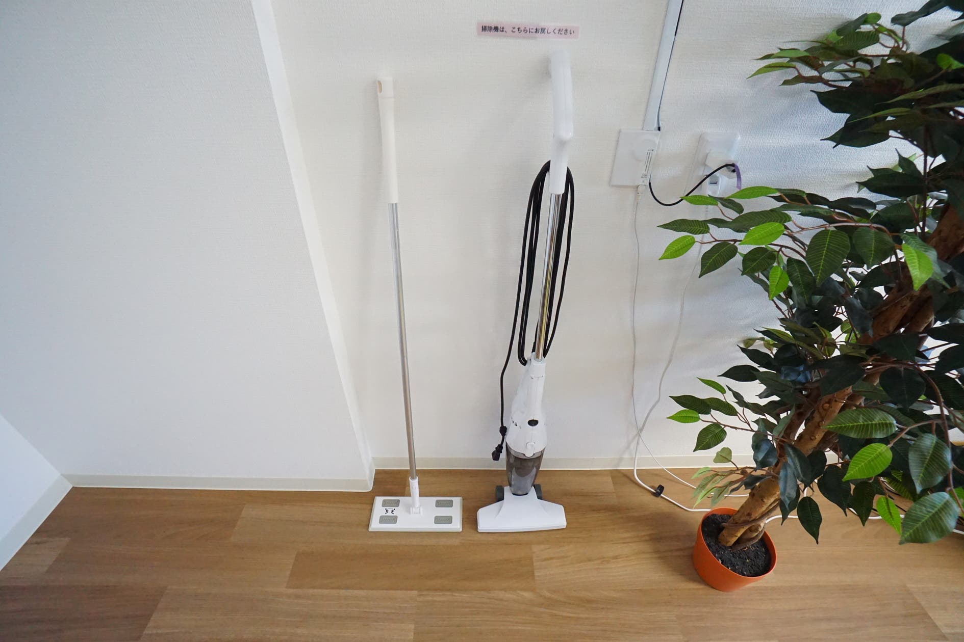 光回線導入⭐️＜初台ミニマルオフィス403＞完全個室✨モニター/Wi-Fiあり！テレワーク/リモートワーク/Web会議/作業場所の写真23