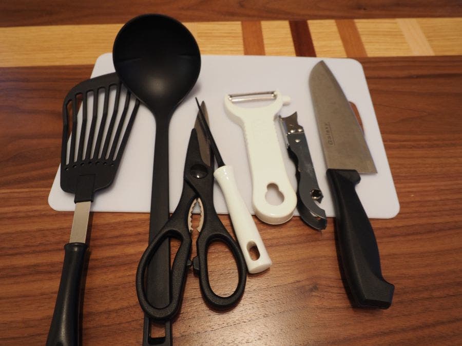 あったかこたつでほっこり🍵24hゴミ捨て可！ボドゲ20種以上・座布団完備のモダン和室～レンスぺACE難波2号店の写真15