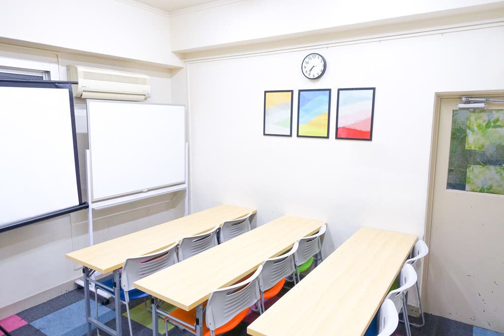 【秋葉原駅徒歩2分！同規模でダントツ最安！】20名利用可！プロジェクター・WiFi全て無料！ふれあい貸し会議室 秋葉原No21の写真5