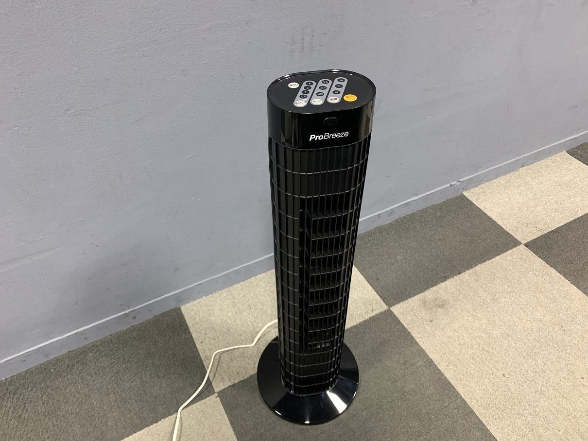 日本橋駅徒歩１分の利便性。低価格で換気ができる完全個室の会議室。定員15名。テーブルレイアウト変更可。セミナー、勉強会、娯楽室♬の写真5