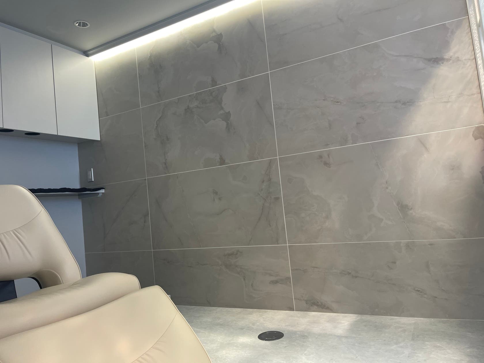 原宿駅近徒歩4分/自然光/二面採光/白ホリ/撮影スタジオ/イベント/チェキ会/ポートレートの写真18