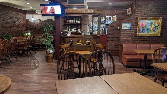 【豪華カフェ&バー】50名着席可・豊中駅 徒歩2分・約90㎡(パーティ・2次会・撮影会・レッスン・各種イベント)の写真1