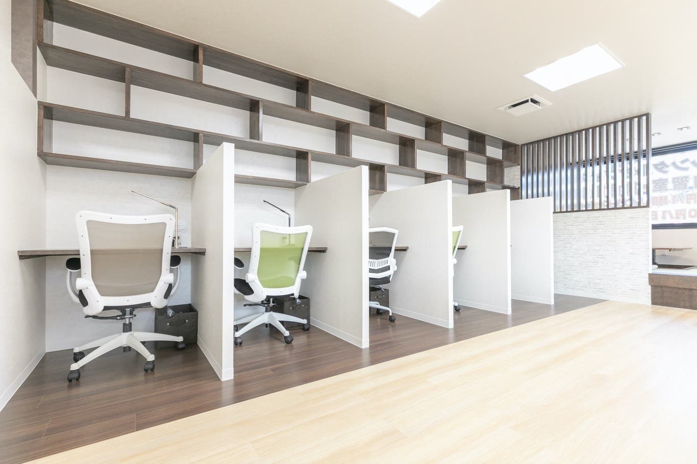 阪急川西能勢口駅徒歩3分/テレワーク/オンライン会議/自習/高速回線の写真2