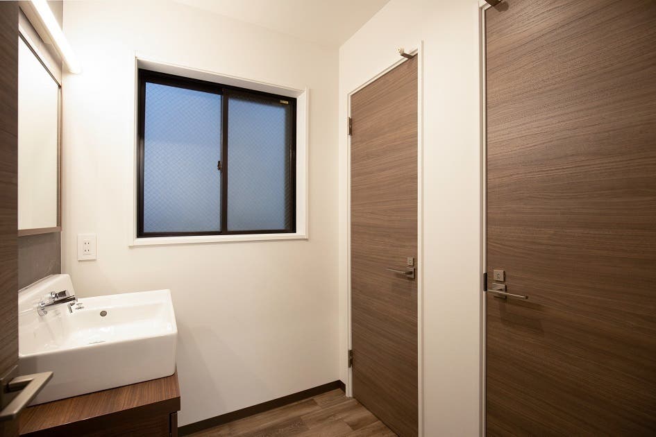 谷町四丁目/天満橋駅より徒歩＜貸し会議室＞1～6名 /ミーティング/面談/オンライン/wifi/電源/都度清掃☆1時間～利用可の写真4