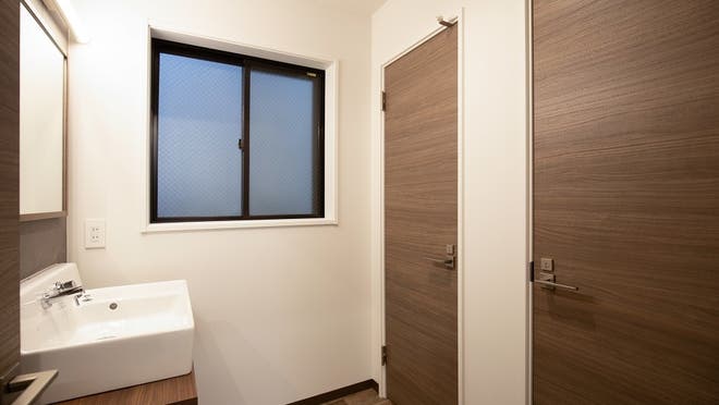 谷町四丁目/天満橋駅より徒歩<貸し会議室>1~6名 /ミーティング/面談/オンライン/wifi/電源/都度清掃☆1時間~利用可の写真4