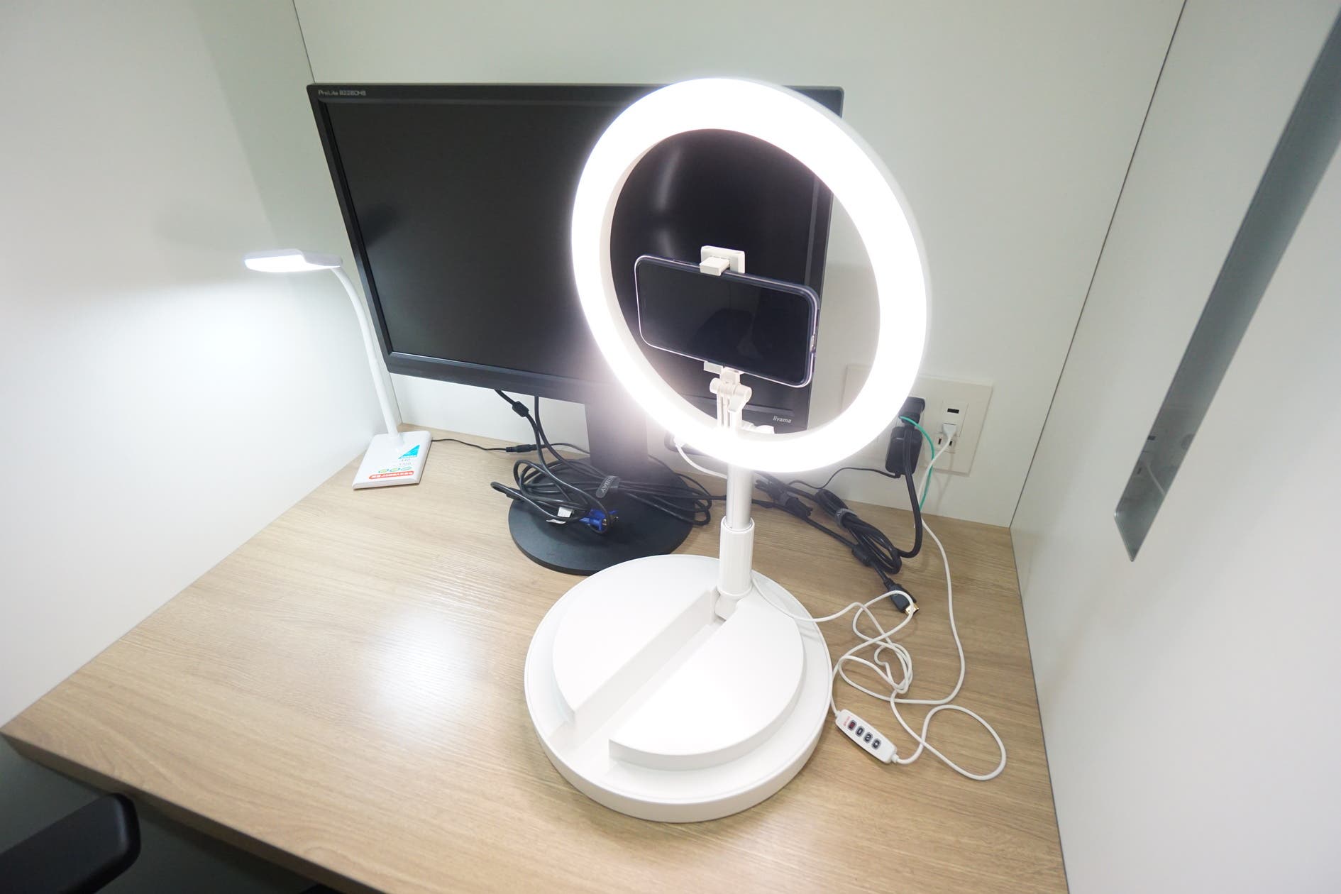 ＜TimePort木場ワーキングブースNo.2＞完全個室⭐️光回線Wi-Fi/モニター無料！テレワーク/Web会議の写真5