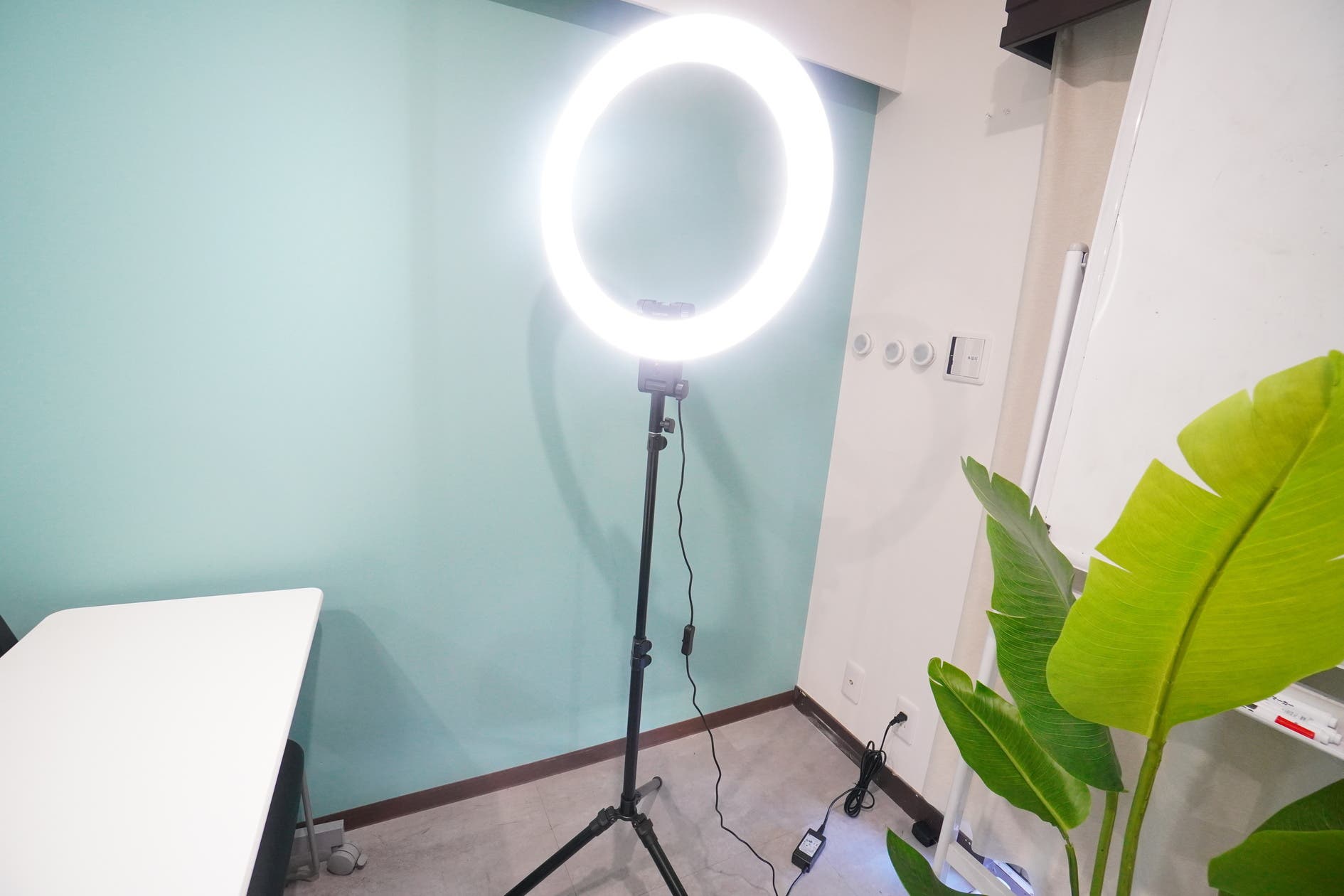 ✨窓有換気可能！✨＜サクセス金山会議室＞リモートワーク・テレワークにも最適！金山駅より徒歩3分♪最大35名収容！光Wi-Fi無料の写真14