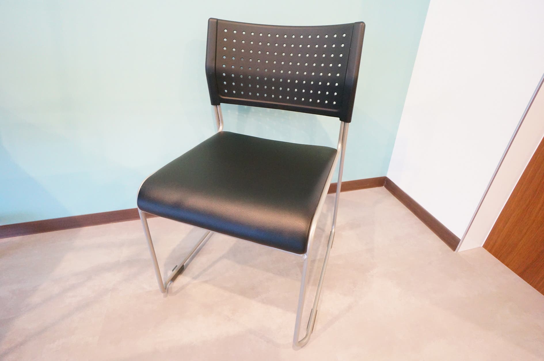 ✨窓有換気可能！✨＜サクセス金山会議室＞リモートワーク・テレワークにも最適！金山駅より徒歩3分♪最大35名収容！光Wi-Fi無料の写真17