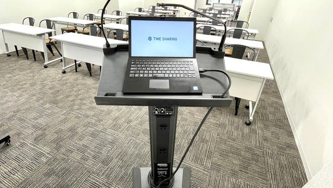 岡本ビル【茅場町駅0分】マイク付き司会台など備品全て無料・男女別トイレの使いやすい会議室の写真9