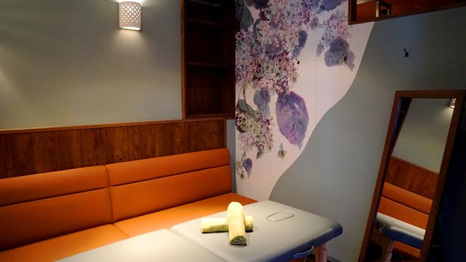 駅近1分の好立地の完全個室おしゃれレンタルサロン♪の写真3