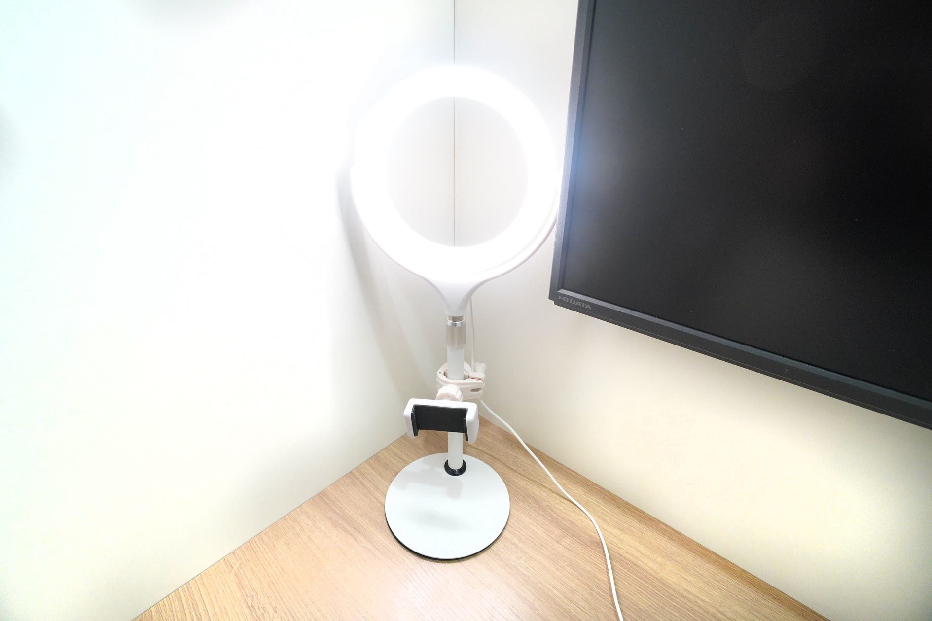 ＜ミニマルワークスペース神田No.3＞神田駅徒歩2分！完全個室⭐️高速光Wi-Fi/モニター無料の写真7