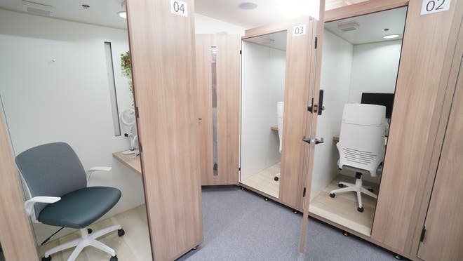 <ミニマルワークスペース神田No.4>神田駅徒歩2分!完全個室⭐️高速光Wi-Fi/モニター無料の写真13