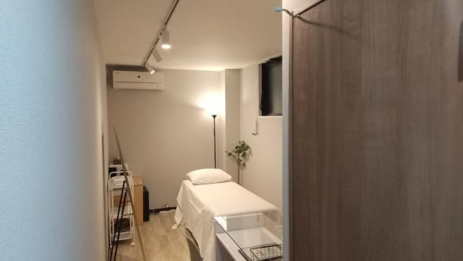 1F・102号室【天神駅 西1出口より徒歩1分】お洒落なホテルの一室をサロンに!の写真4