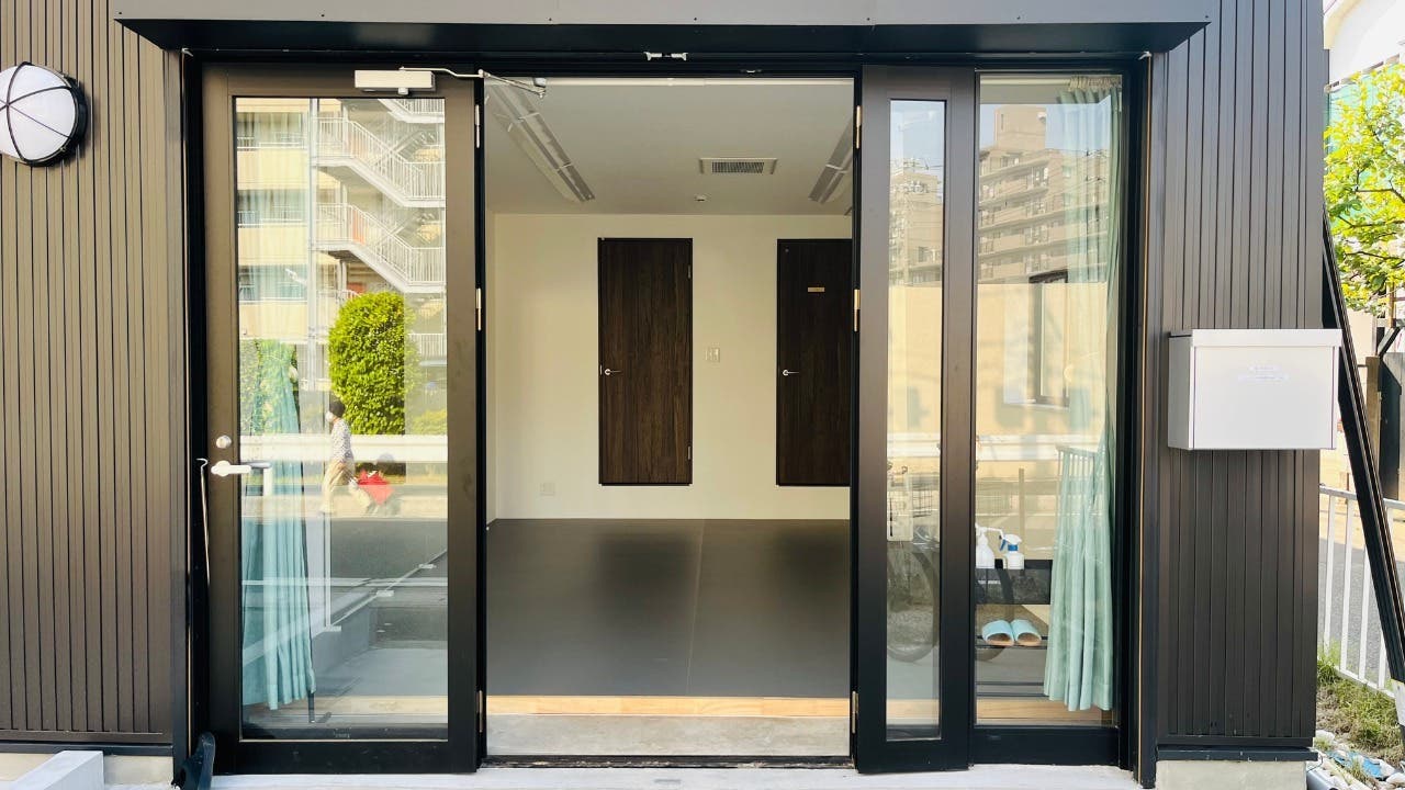 【下総中山】ダンス/バレエ/ヨガ/稽古などに最適！リノリウム床を使用！駐車1台無料【平日限定朝活プランがお得！】の写真11