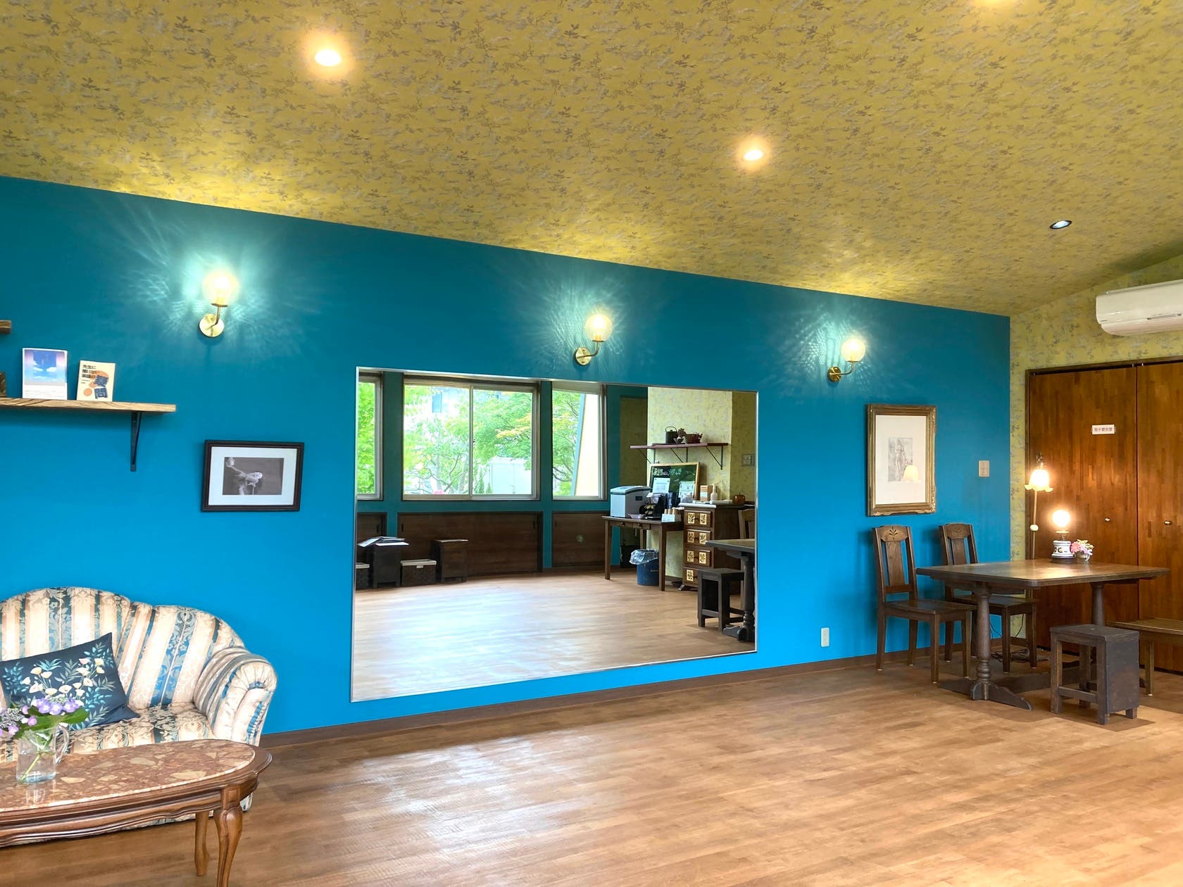 【駐車場無料】ウイリアム・モリスのダンスガーデン！広くてレトロシックな非日常空間は撮影！パーティ！ダンスに！花と緑の庭で撮影も！の写真18