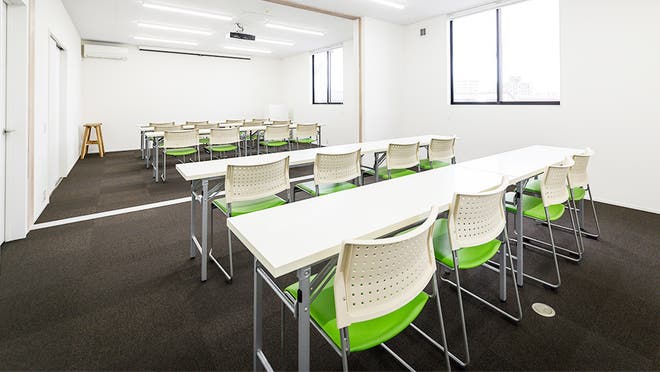 【会議室B(12名/17畳)】テレワーク、レンタルスペース、会議、セミナー、研修等に(Wi-Fi完備)の写真2