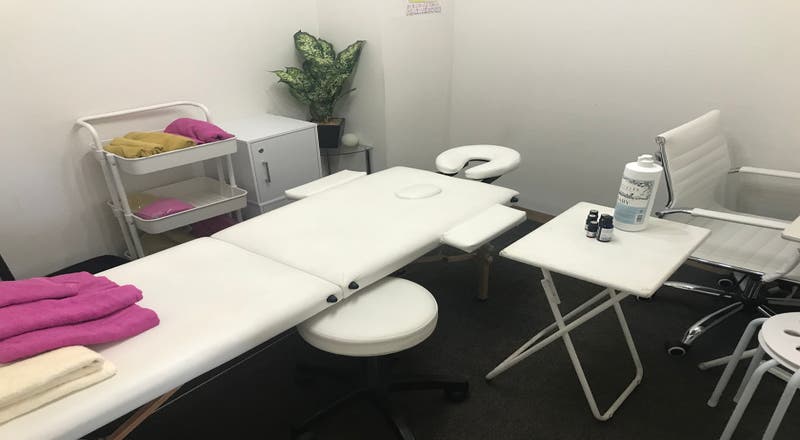 フリーのセラピストを応援！新宿御苑前から徒歩３分の施術台付き激安レンタルサロン
