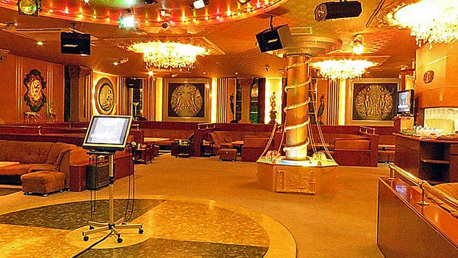 飲み放題プランありクラブ感覚のパ-ティ-イベントスペースの写真4