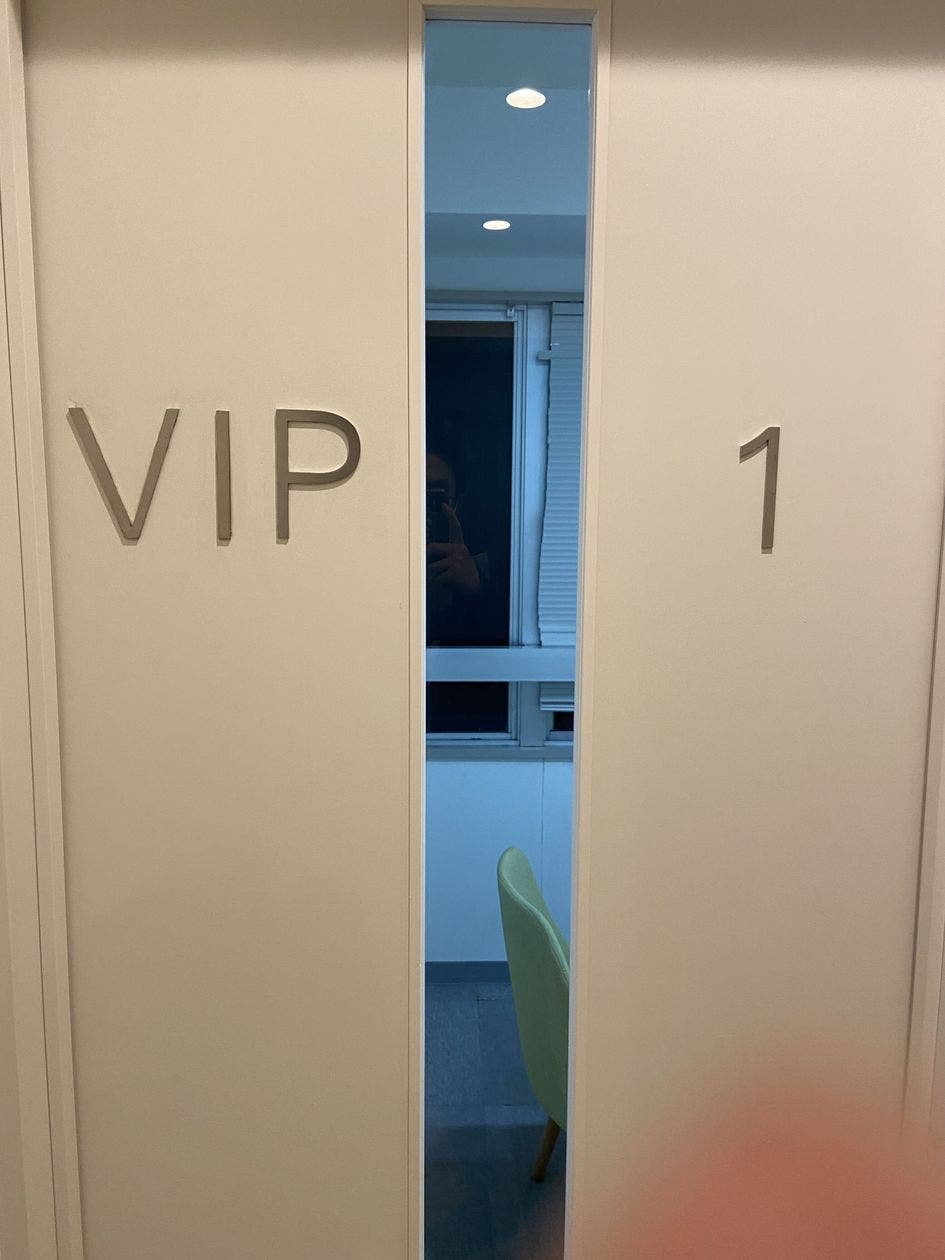 700円/1h★VIP1-3室、同ビル内に12部屋あり！テレワークにオススメの完全個室！の写真3