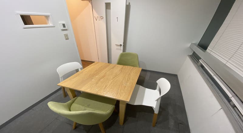 700円/1h★VIP1-3室、同ビル内に12部屋あり！テレワークにオススメの完全個室！