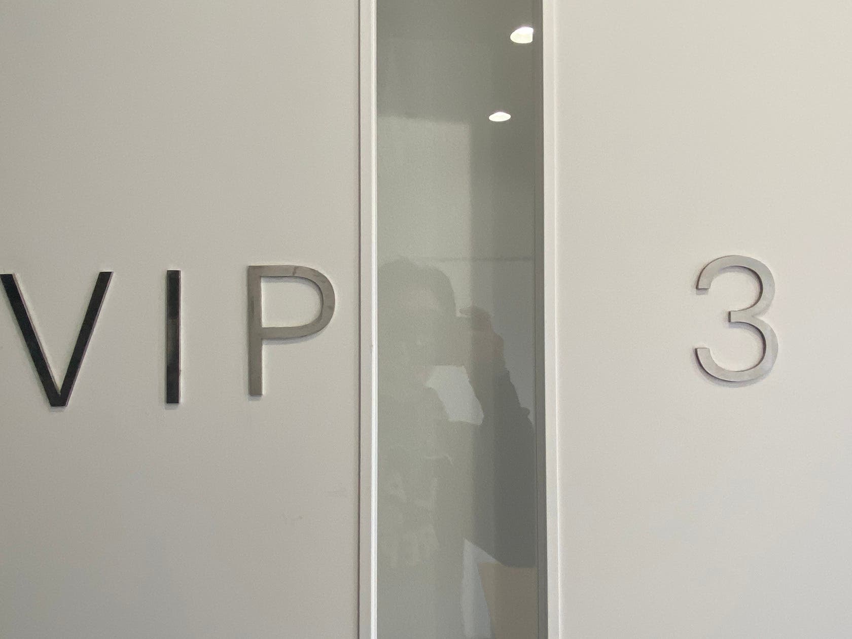 700円/1h★VIP1-3室、同ビル内に12部屋あり！テレワークにオススメの完全個室！の写真7