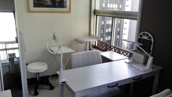 新宿御苑前から徒歩3分、本格ネイルサロン!設備充実 1時間600円!!の写真6