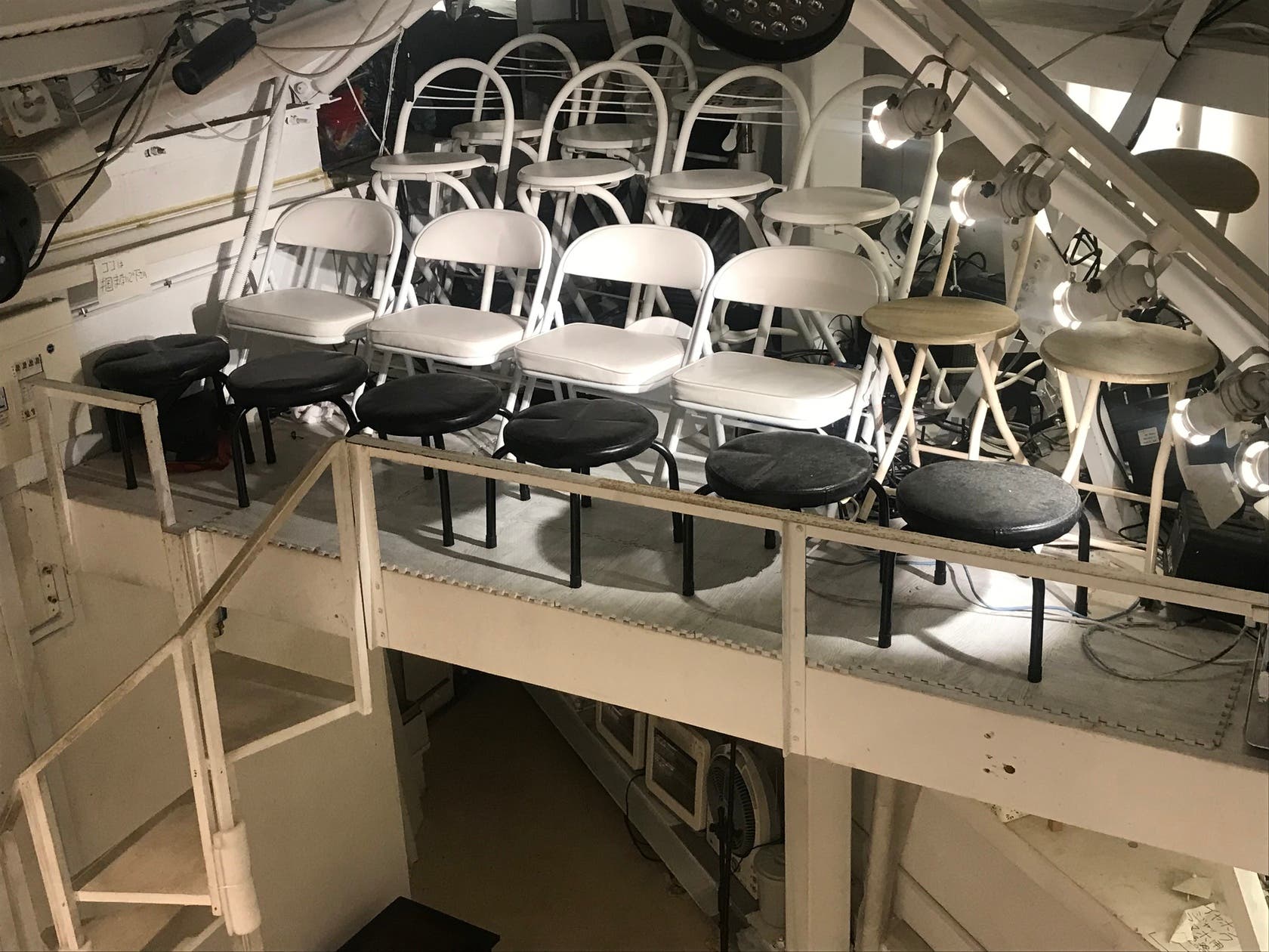 (エアコン３台に増設しました)都心のイベントホールでこの値段は絶対にあり得ません、アーティストを応援！期間限定で激安プランの写真4