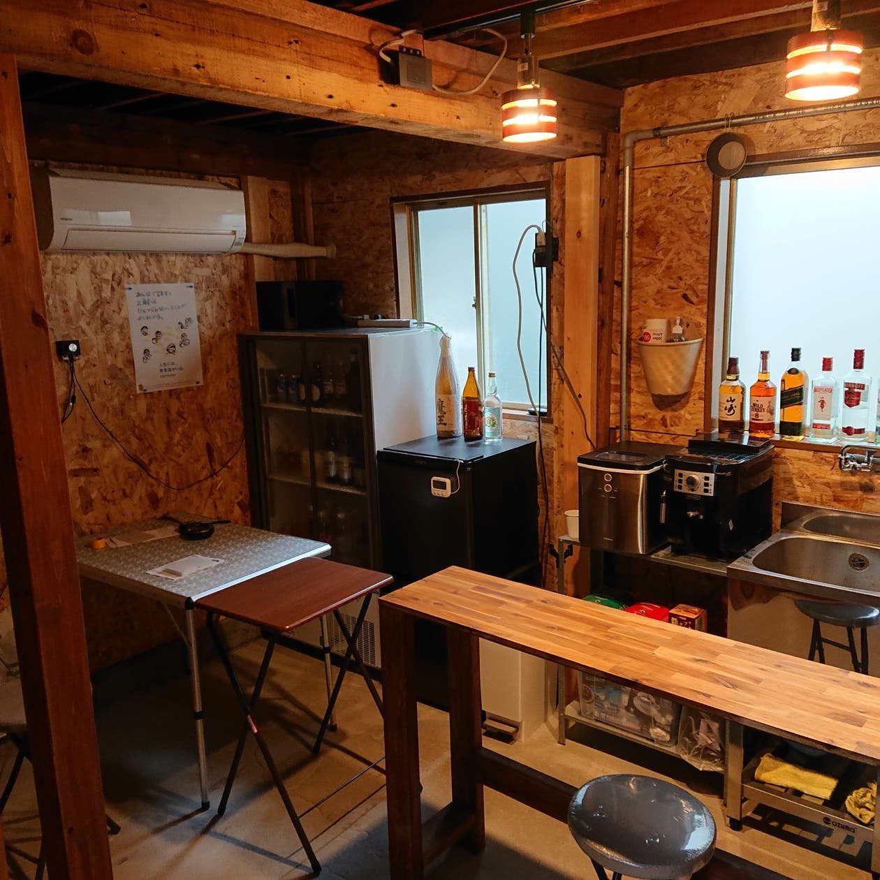 古民家をDIYで改装した路地裏の隠れ家のようなカフェバー/スーパー徒歩1分（BigA）/駅徒歩4分/リアルバースペースの写真5