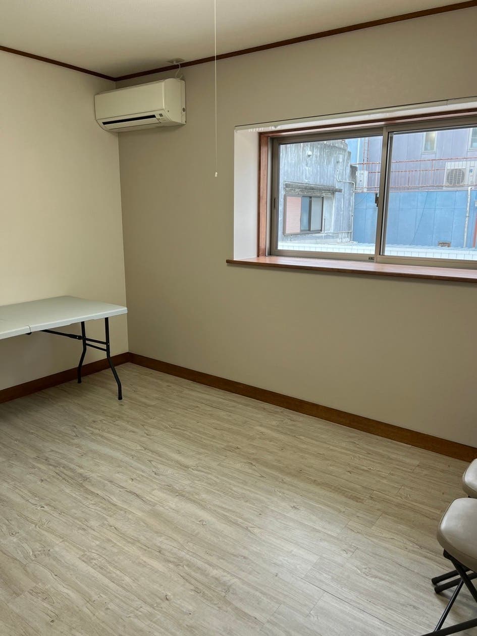 近鉄大久保駅徒歩2分　JR新田駅徒歩4分　近隣スーパー目の前　女子会、パーティー、休憩、教室、マッサージ、打合せなどに☆の写真12