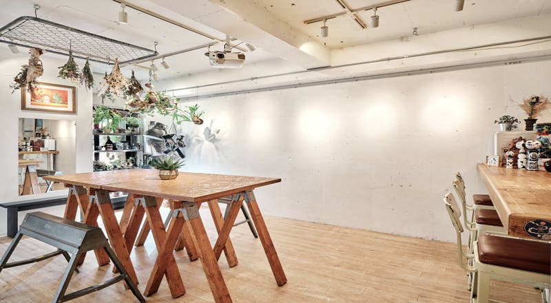明治神宮前駅の出口より徒歩1分！２F POP UP、展示会、個展、パーティーなどあらゆるニーズに