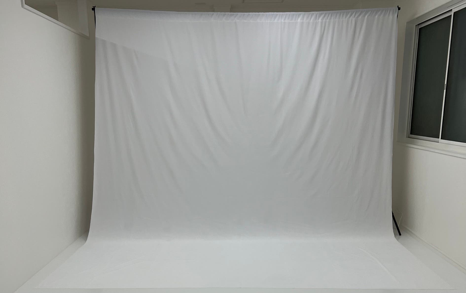 無料貸し出し　①撮影用背景布（ホワイト）の画像1