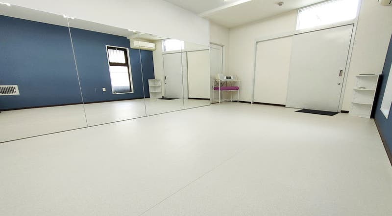 ダンスができるレンタルスタジオ｜川口エリア最安値級の格安｜3.6mの大型鏡｜戸田からも近い