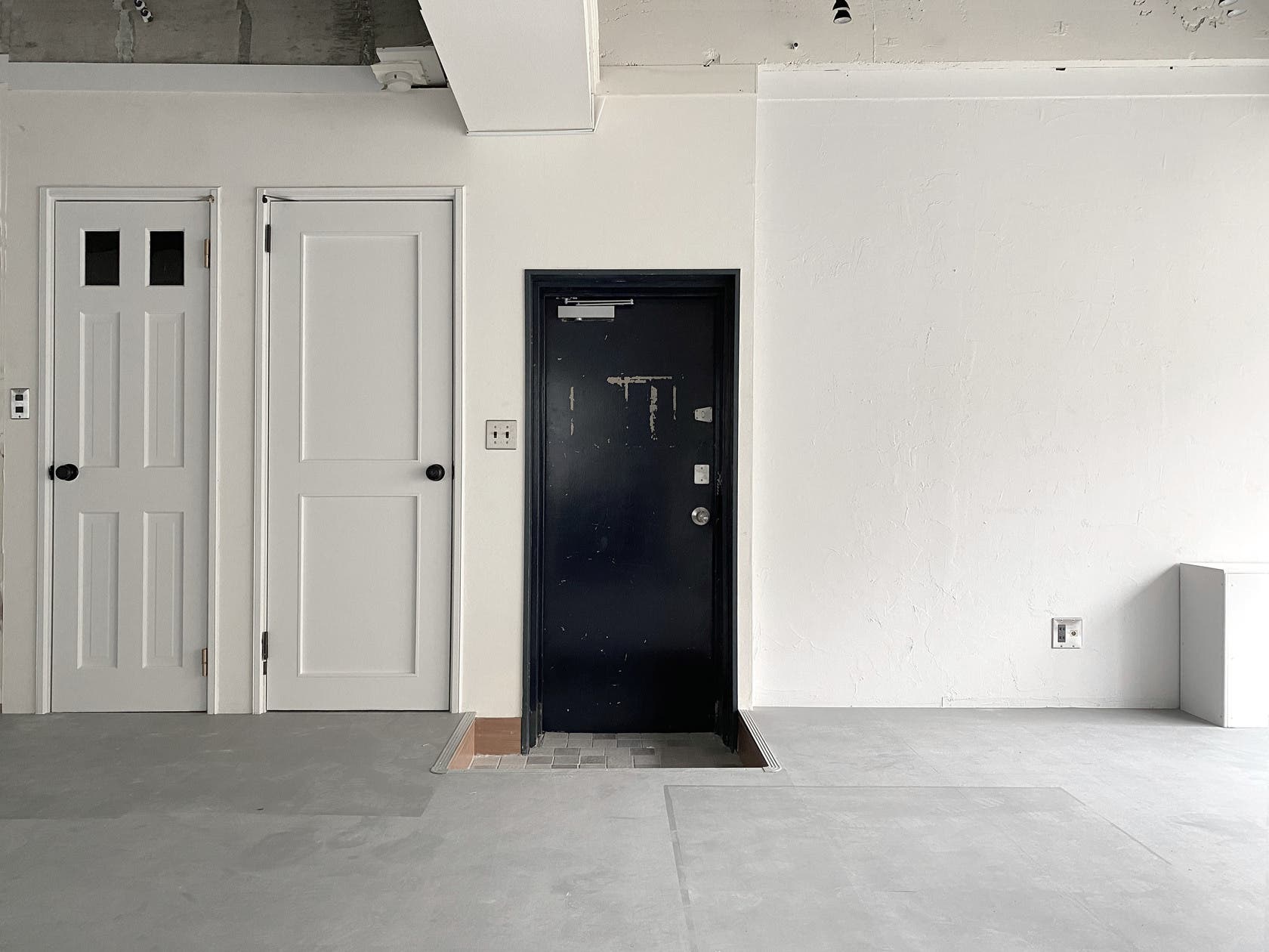 渋谷駅B1出口から4分CLspace白とグレーを基調にしたギャラリースタジオの写真11