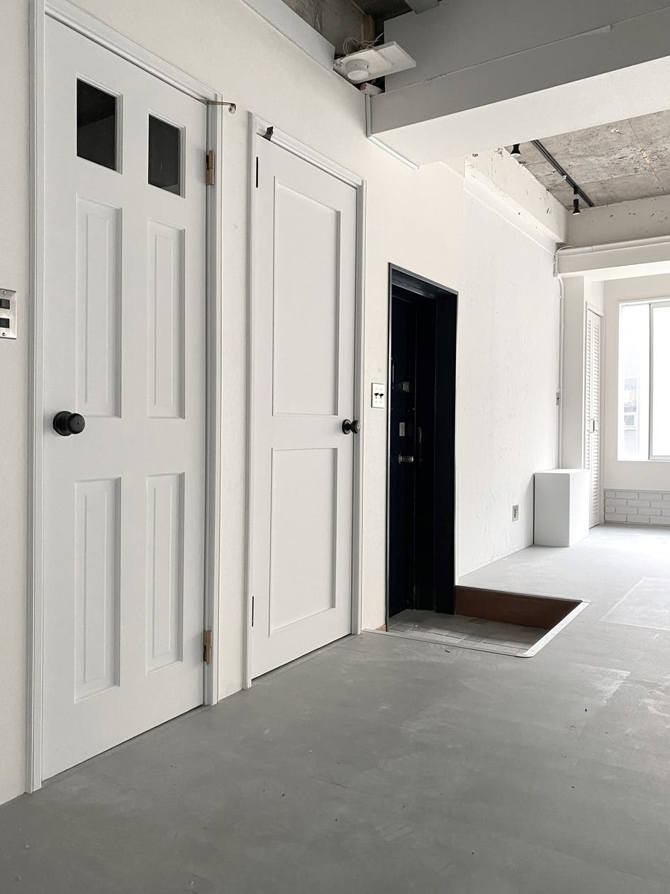 渋谷駅B1出口から4分CLspace白とグレーを基調にしたギャラリースタジオの写真9