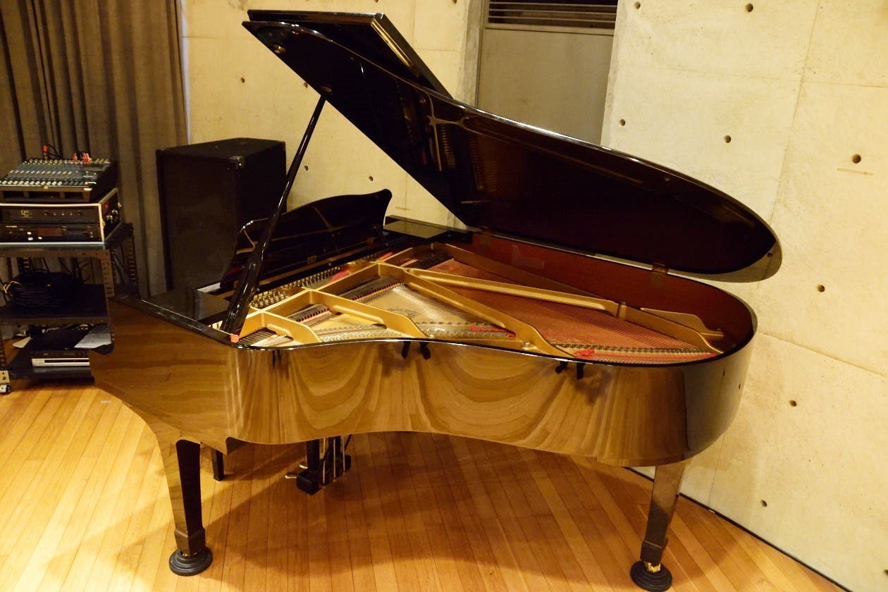 【下北沢】地下なのに高さ5.3m！？設備充実の半月型大ホールでコンサートはいかがでしょうか？の写真14