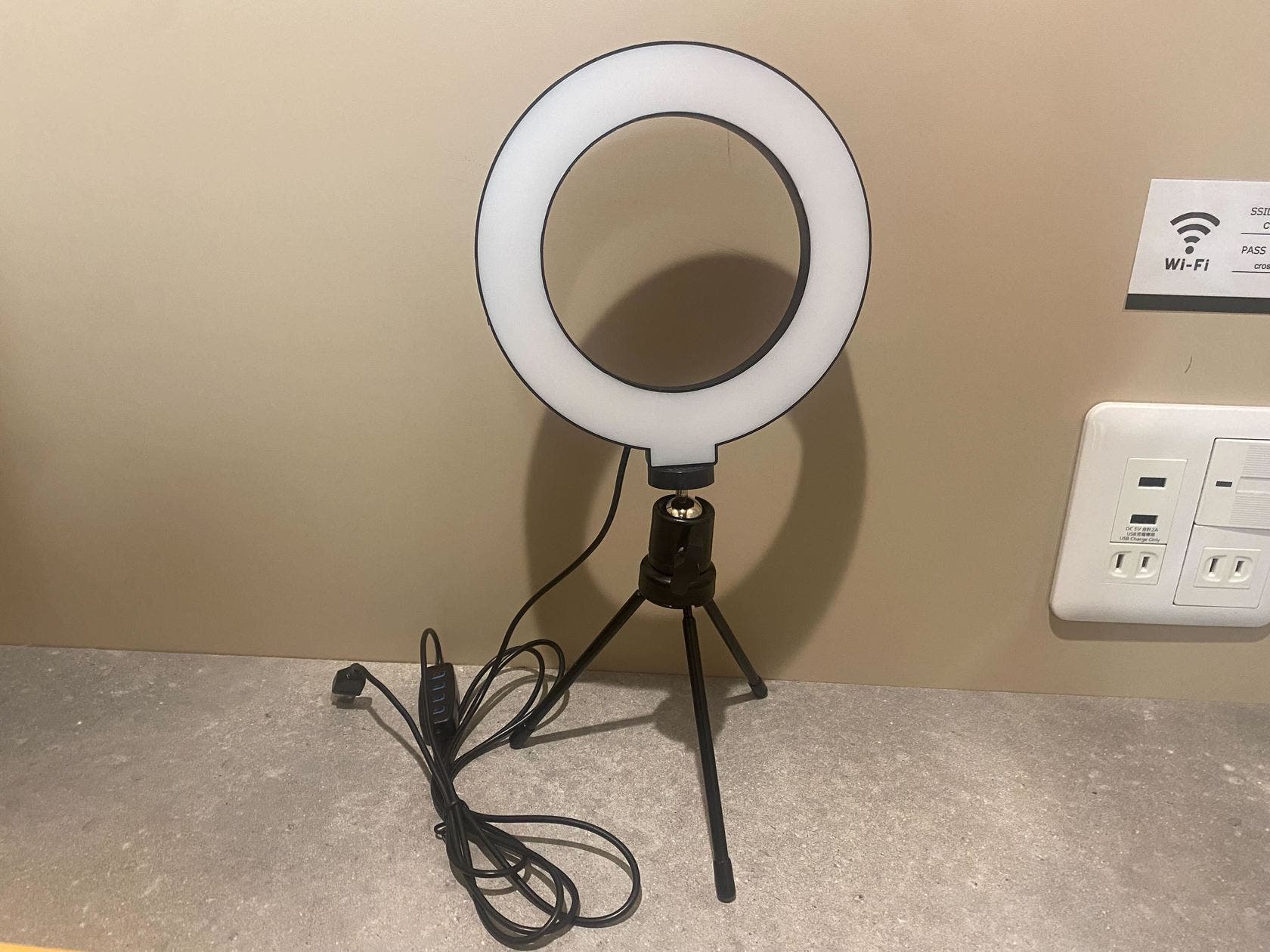 ＜RemoteworkBOX 八王子8Beat店【No.1】＞完全個室⭐️Wi-Fi無料！テレワーク/Zoom/自習の写真7