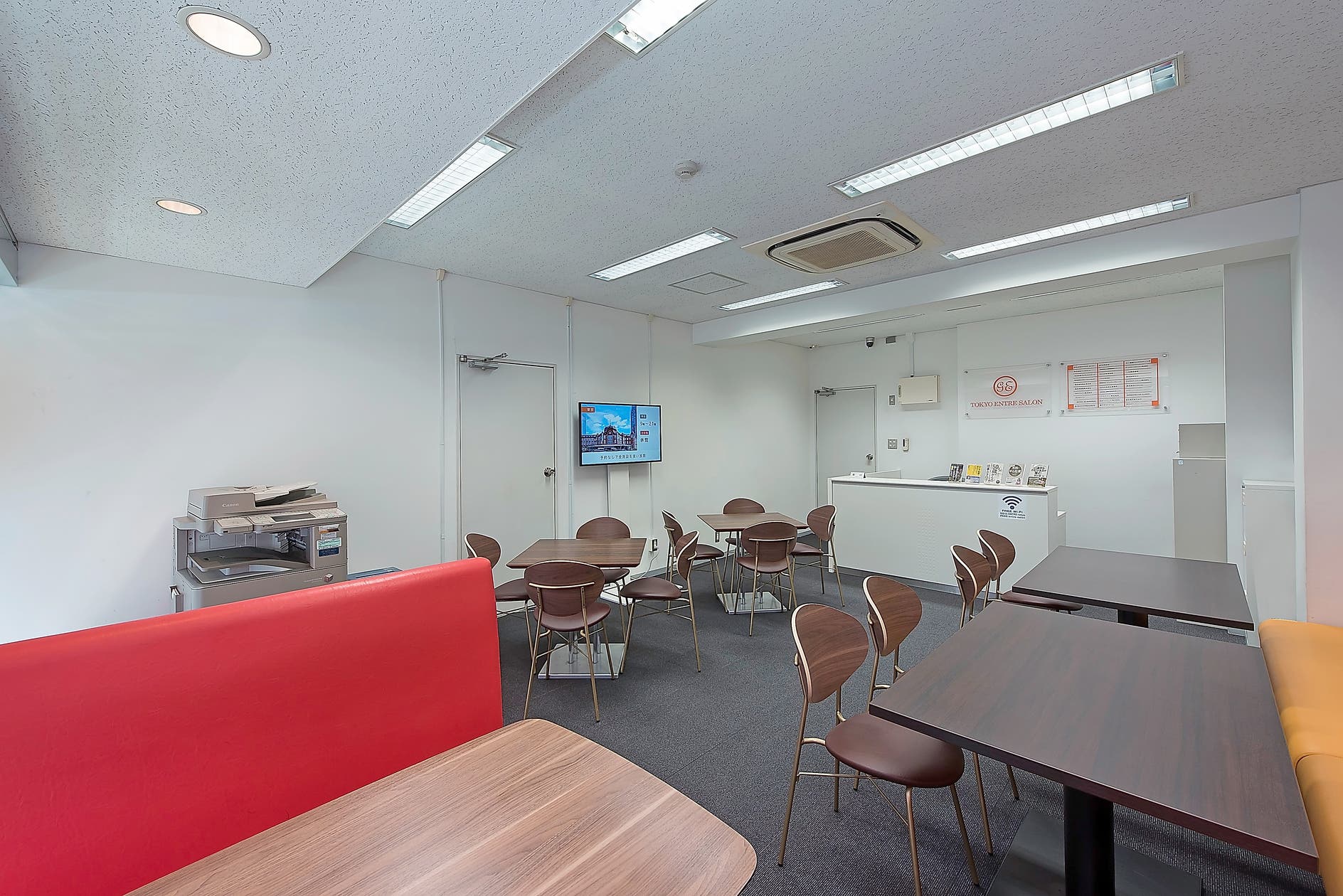 ⭐️東京駅徒歩3分⭐️スタッフ常駐で安心してご利用いただけます！✨Wi-Fi有り　Googleレビューで「１回無料券」プレゼントの写真3