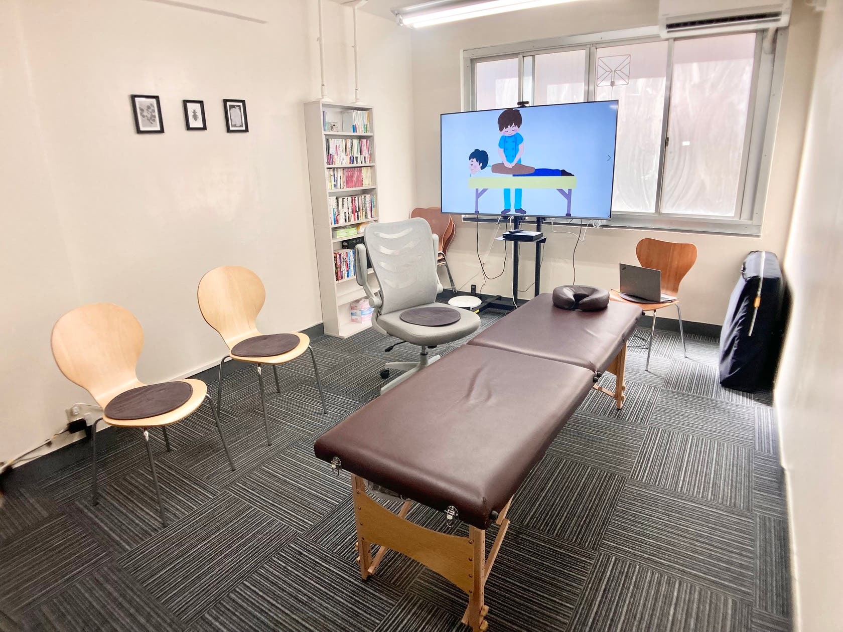 【神田 HB会議室】神田駅徒歩3分他★大型TV・高速Wi-Fi無料★テレワーク・会議・レッスン・撮影・ゲーム・施術等にどうぞ！の写真12