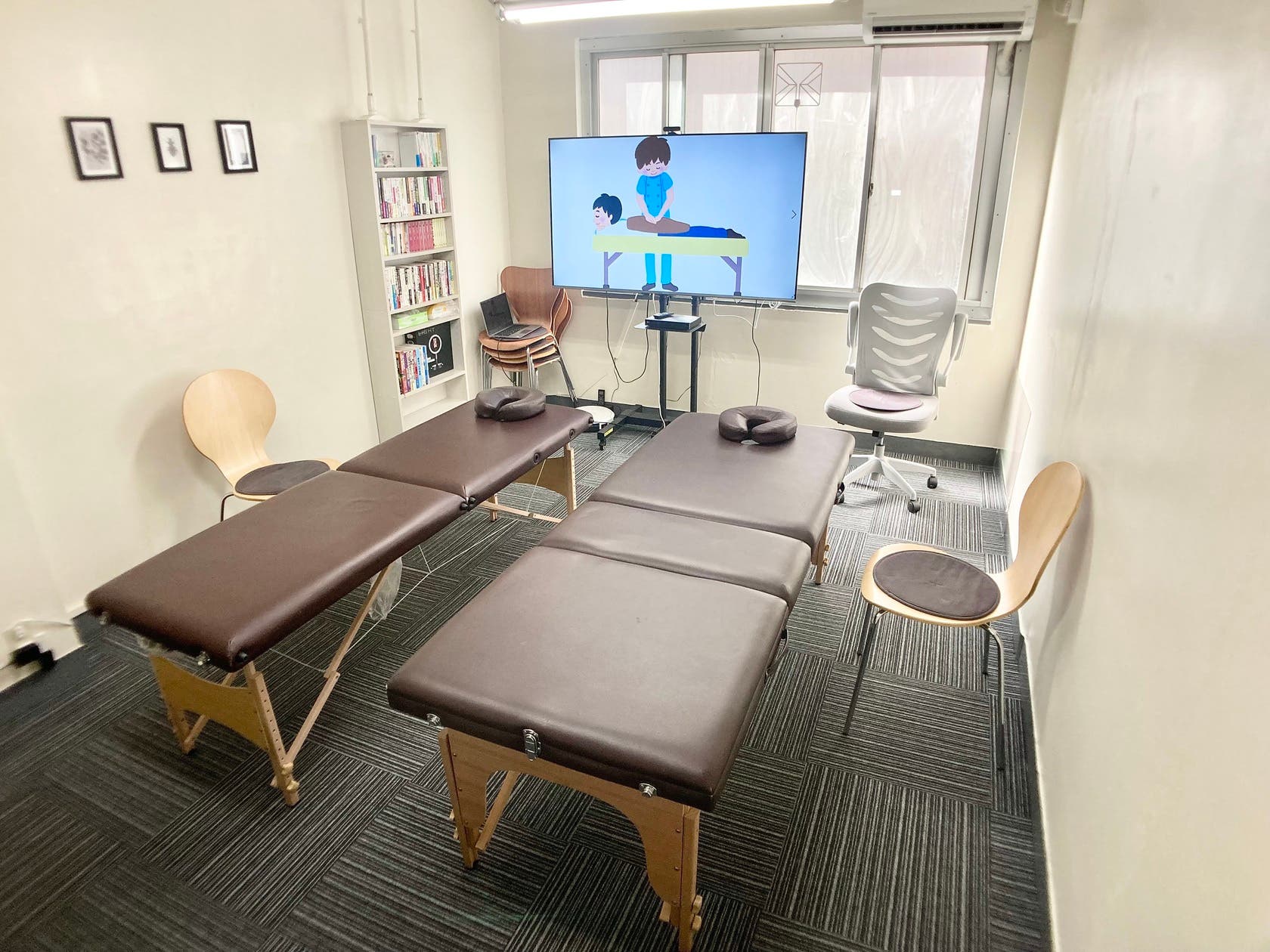 【神田 HB会議室】神田駅徒歩3分他★大型TV・高速Wi-Fi無料★テレワーク・会議・レッスン・撮影・ゲーム・施術等にどうぞ！の写真14