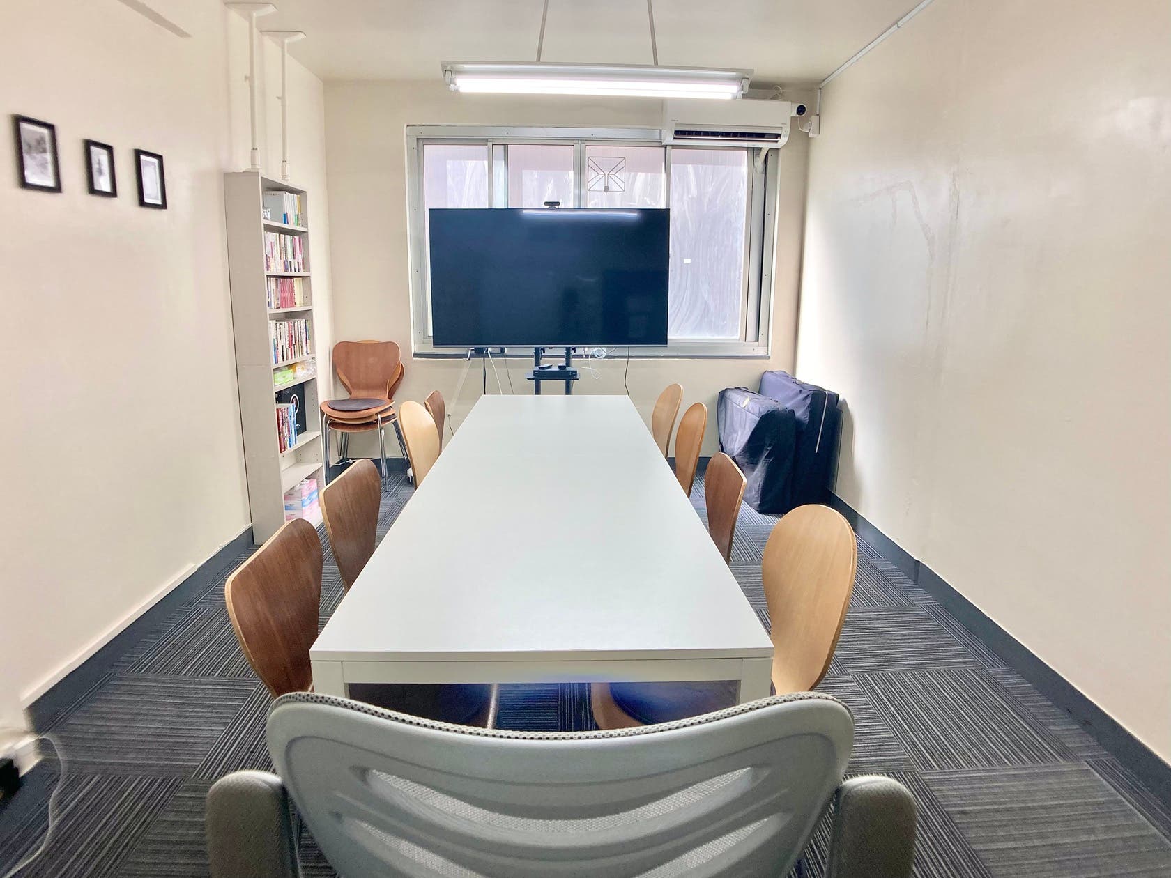 【神田 HB会議室】神田駅徒歩3分他★大型TV・高速Wi-Fi無料★テレワーク・会議・レッスン・撮影・ゲーム・施術等にどうぞ！の写真17