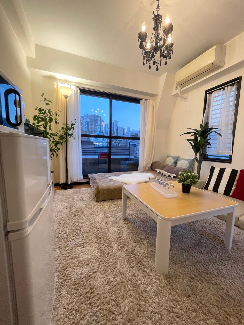 新大久保駅徒歩1分★60インチ大型📺24H使用可⏰女子会，飲み会⭐️映画鑑賞🎥撮影の写真3