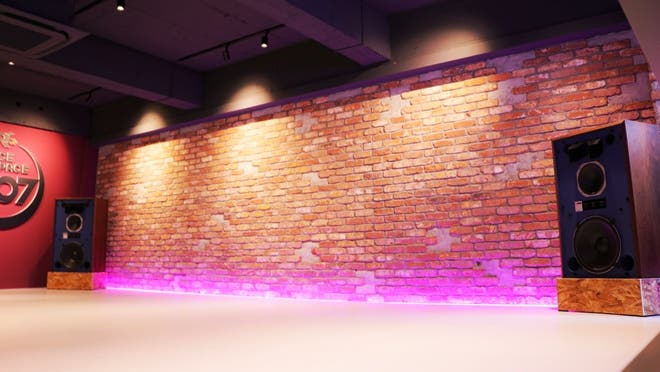 地下鉄東⼭線伏⾒駅から徒歩2分! 赤レンガでお洒落なレンタルスタジオ!の写真1