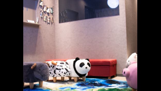 地下鉄東⼭線伏⾒駅から徒歩2分! 赤レンガでお洒落なレンタルスタジオ!の写真10