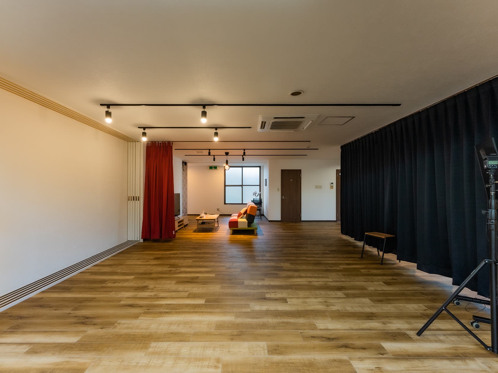 北九州小倉の撮影スタジオ・レンタルスペース・コスプレ撮影｜ 動画撮影・ライブ配信スペースとして人気！の写真5