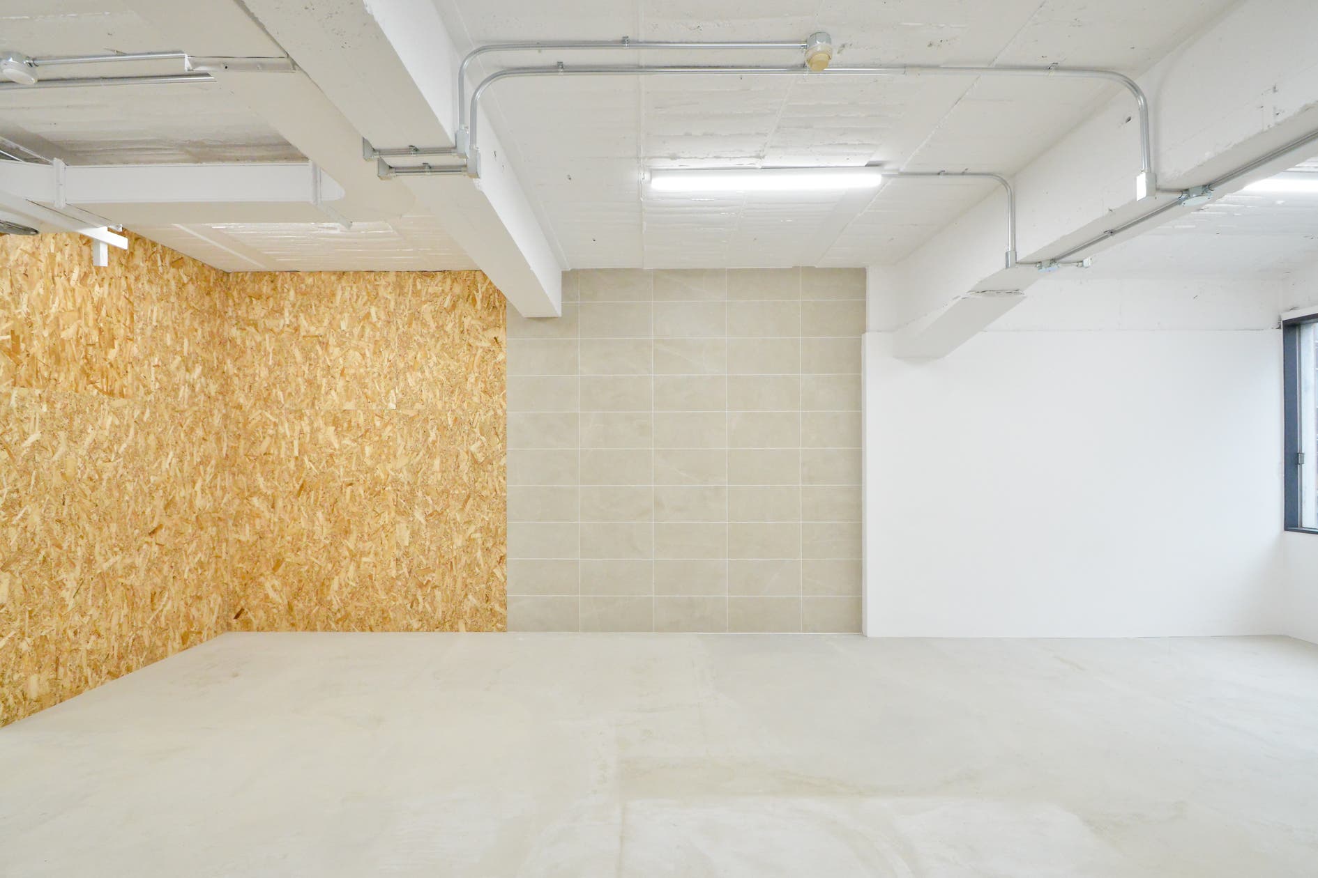 心斎橋駅、本町駅から徒歩約7分撮影スタジオ　4スタ　ドレスタの写真2