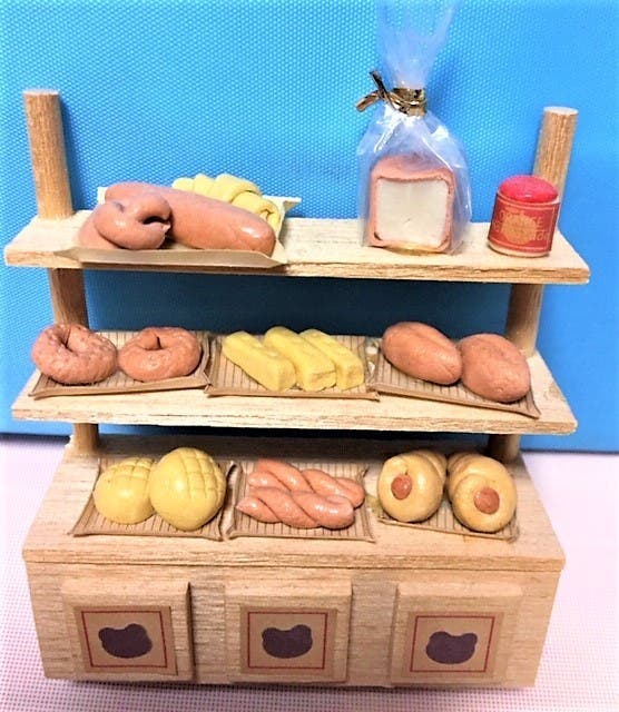 1時間半のワークショップ：ミニドールハウス・墨絵・うちわや扇子・粘土の和菓子・ケーキ制作と坪庭で作品撮影。予約リクエストの写真6