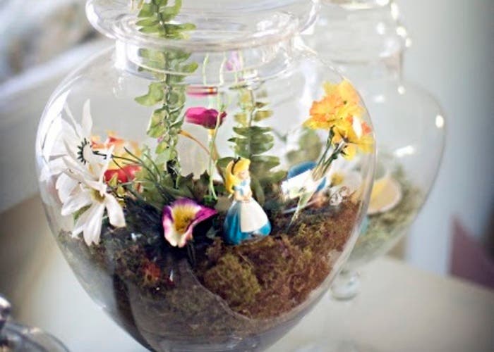 1時間半のワークショップ：ミニドールハウス・墨絵・うちわや扇子・粘土の和菓子・ケーキ制作と坪庭で作品撮影。予約リクエストの写真9