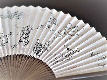 1時間半のワークショップ：ミニドールハウス・墨絵・うちわや扇子・粘土の和菓子・ケーキ制作と坪庭で作品撮影。予約リクエストの写真20